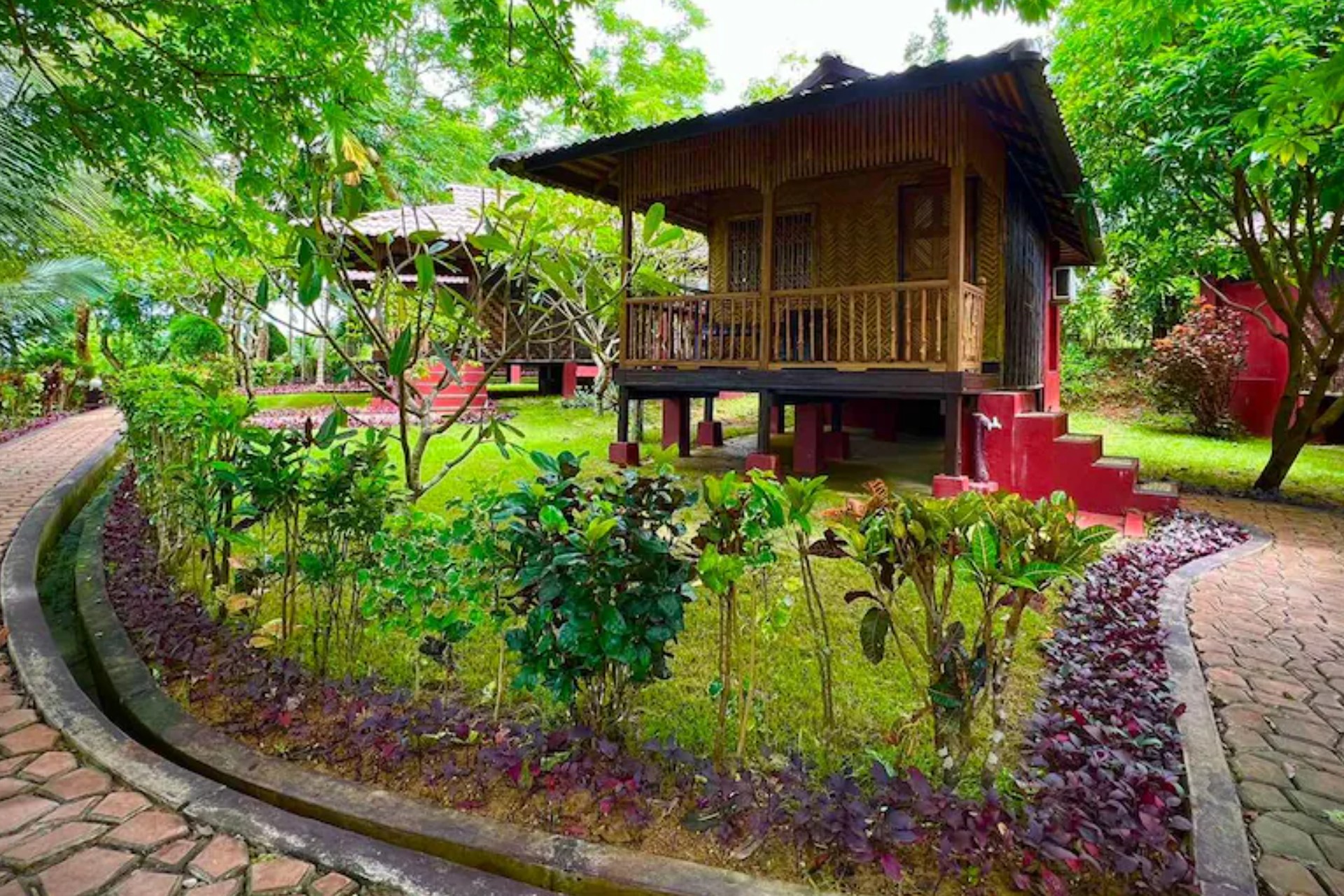 Hill Garden Hotel Chaungtha Beach | MyanLife - Life Experience